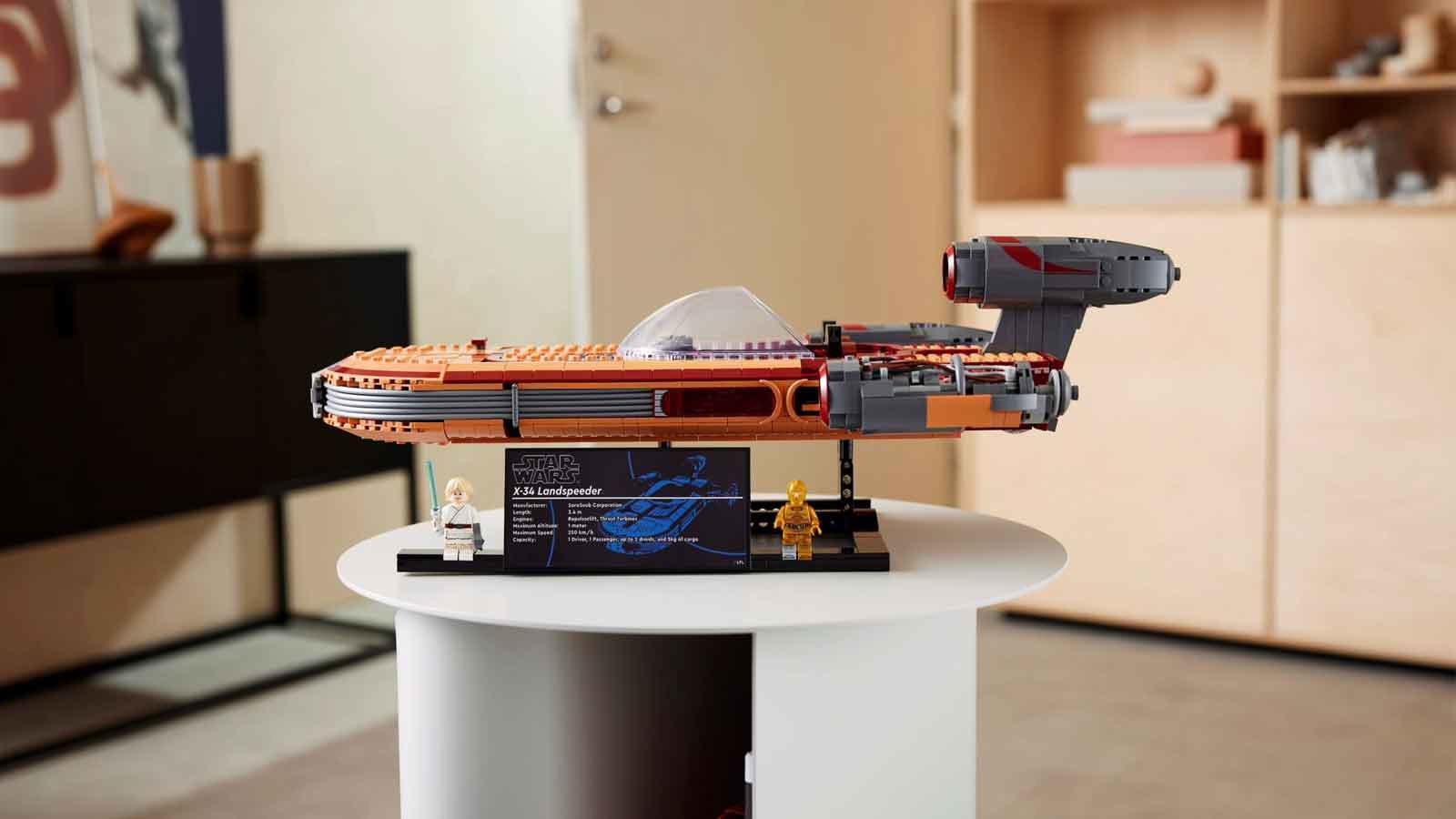 Luke Skywalker’s Landspeeder - Competition Fox