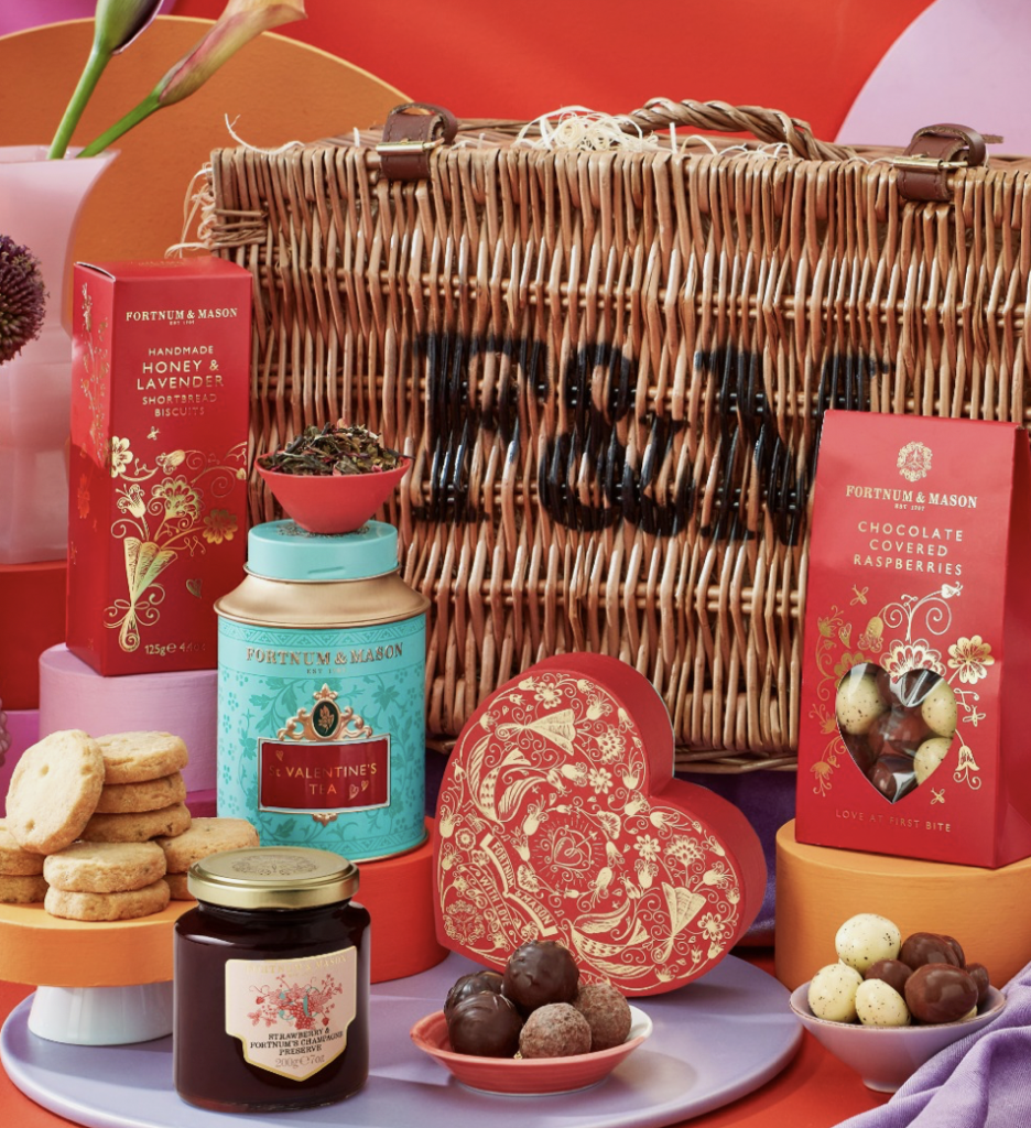 FORTNUM & MASON The Lovestruck Hamper – Competition Fox