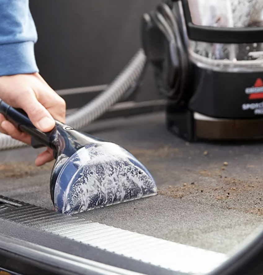 BISSELL SpotClean Pro Spot Cleaner - 12/04 - Competition Fox