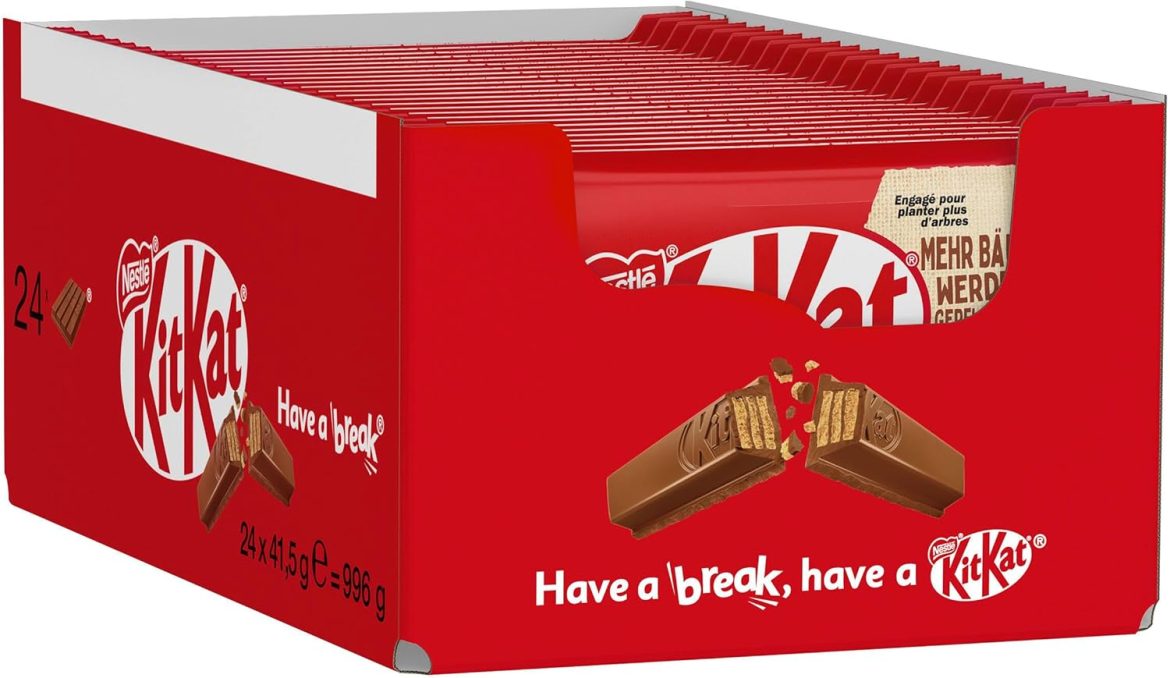 Nestle KitKat Classic chocolate bar, crunchy bar with milk chocolate ...
